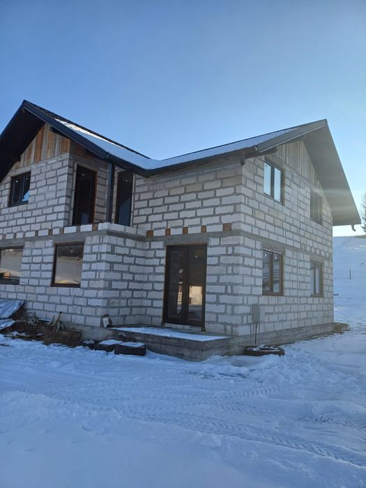 Casa/Vatra Dornei/Panaci Panaci • OLX.ro