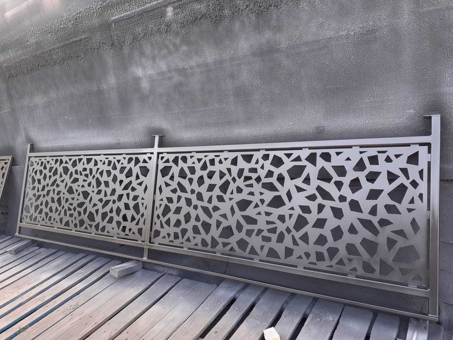 Balustrada din tabla decupata debitata traforata laser si cnc Constanta ...