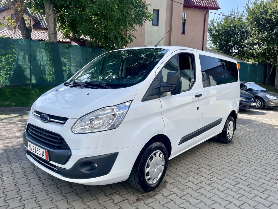 Ford Transit Custom 8 + 1 Locuri Motor 2.0. Tdci 105 C.P. An 2017 Bacau ...