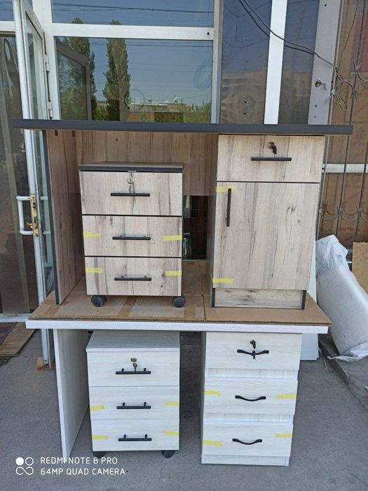 Kompyuter stoli, yozuv stol: 590 000 сум - Офисная мебель Ташкент на Olx