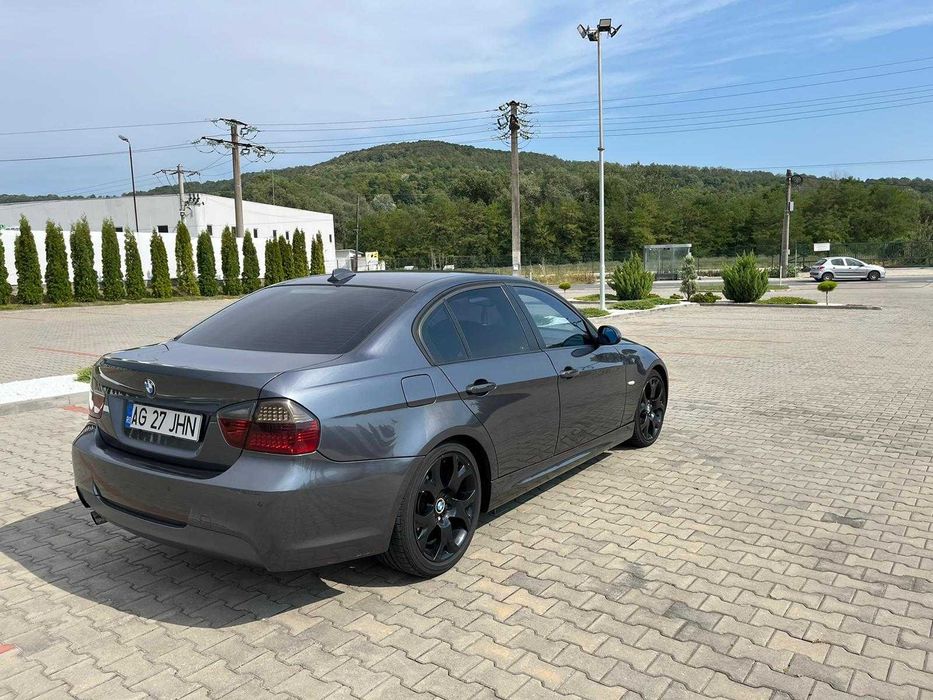 Bmw E90 320D N47 Curtea de Arges • OLX.ro