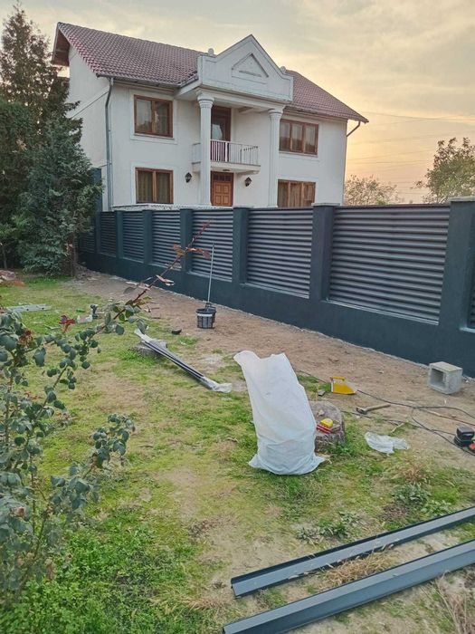 Garduri si porti din panou stil jaluzea de diferite modele la comanda ...