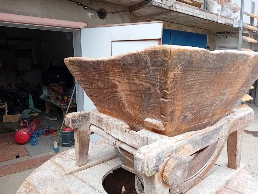 Moara antica mare Targu Neamt • OLX.ro