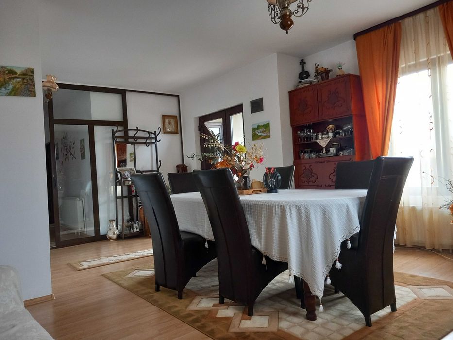 CASA tip VILA de vanzare la doar 7 km de FOCSANI Unirea • OLX.ro