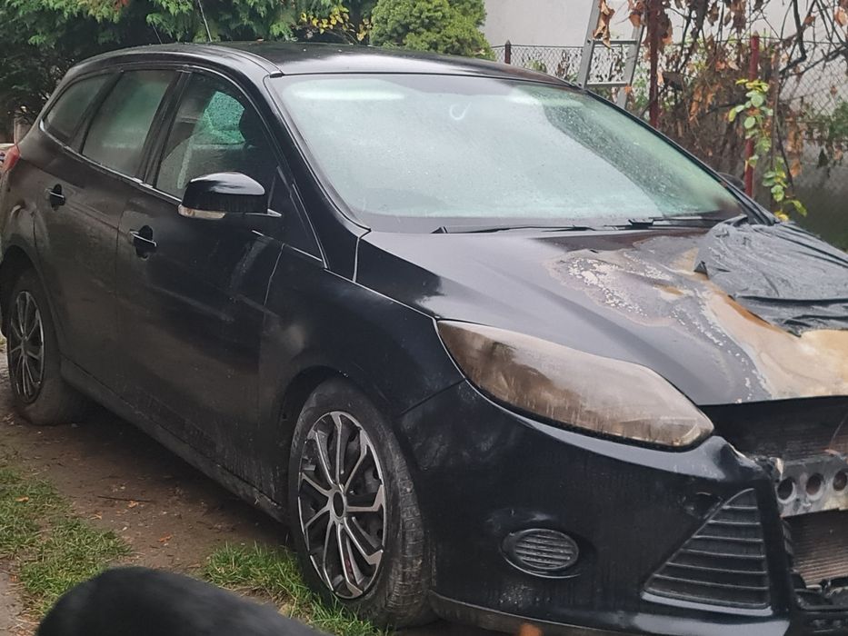 Ford focus mk3 break incendiat Bezdead • OLX.ro
