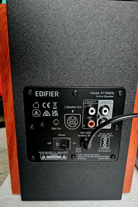 Boxe active Edifier R1700BTS , bluetooth , subwoofer out , amplificate ...