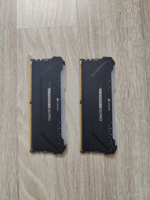 Memorii Dummy Ram Corsair Vengeance Pro RGB Brasov • OLX.ro