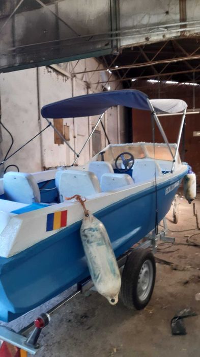 Vand barca cu motor 20HP din fibra Galati • OLX.ro