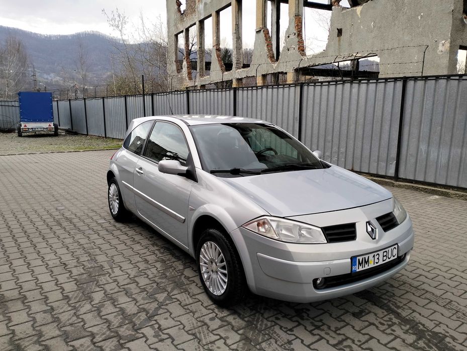 Renault Megane 2 1.6 16v Baia Mare • OLX.ro