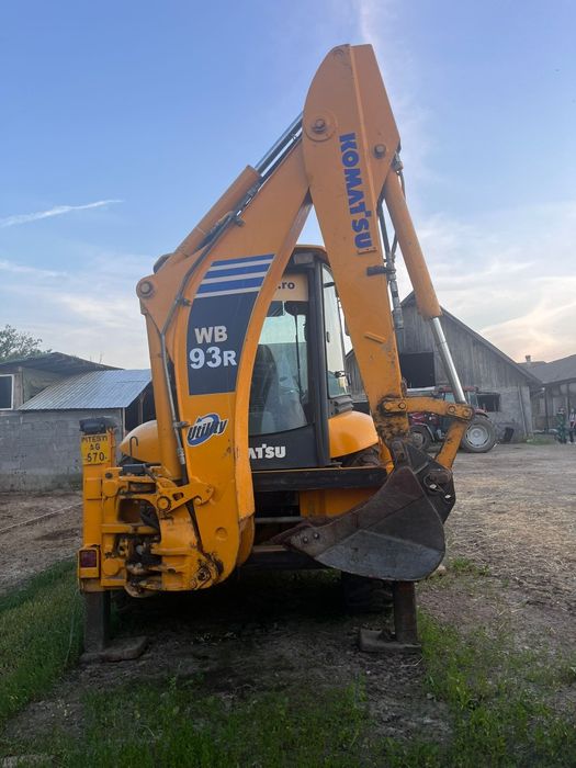 Buldo excavator komatsu Mesendorf • OLX.ro