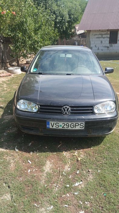 Vînd golf 4 Anul 2002 km 216 mii Vaslui • OLX.ro