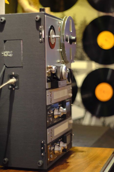 Magnetofon = AKAI M-8 = 60's Full-Tube R2R Tape Recorder + extras ...