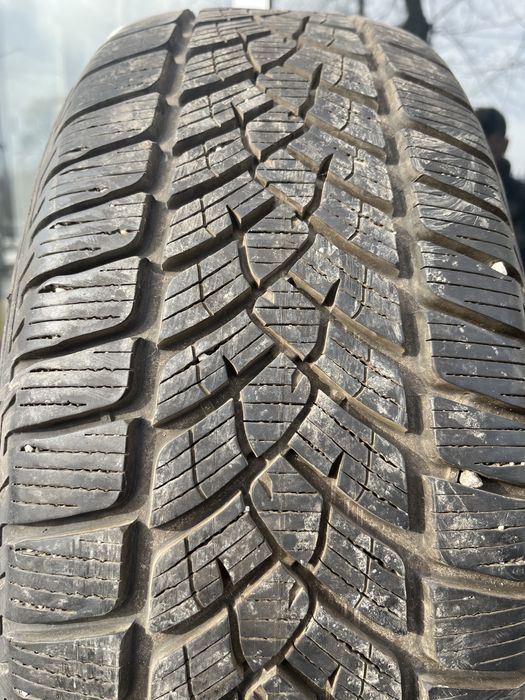 Зимни Гуми 215/60/17 2броя и 205/50/17 2 броя гр. Велинград • OLX.bg