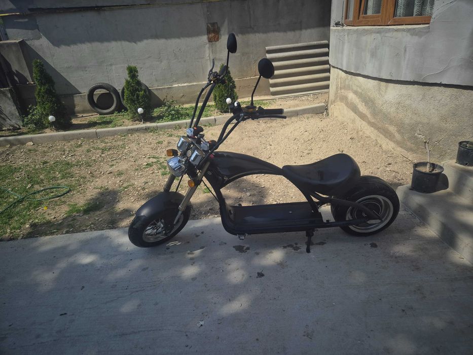 Vand scuter electric Citycoco chopper-nu necesita permis Tantareni • OLX.ro