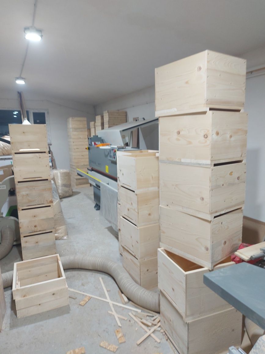 Disponibile 30 Lazi De Albine Cutii Stupi Beius • Olxro