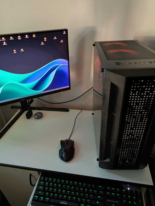 Se vinded unitate PC gaming AMD Ryzen 7, 7800x3D +monitor AOC la 1440P ...