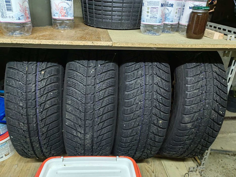 Anvelope, cauciucuri nokian 4 anotimpuri m+s 215/65R16 , cu jante Oradea • OLX.ro