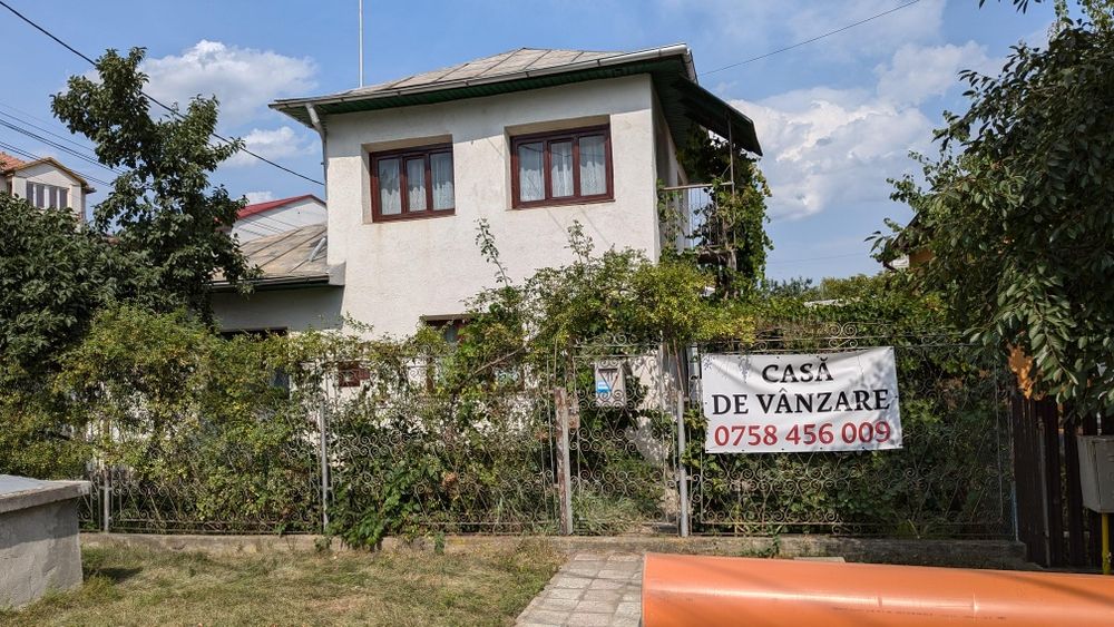 Casa de vanzare Dorohoi zona centrala Dorohoi • OLX.ro