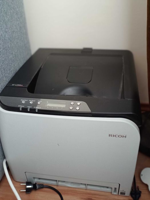 Imprimanta laser color Ricoh Oradea • OLX.ro