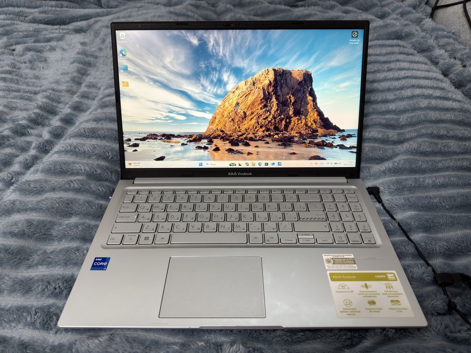Asus VivoBook X1502V (i7-13620H) / 16GB / 512GB SSD / FHD 15.6: 5 800 ...