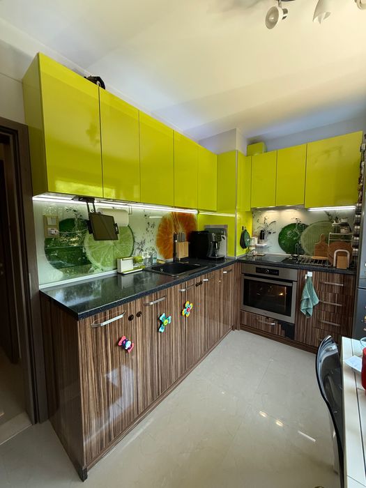 Продавам оборудвана ъглова кухня гр София Гео Милев • Olx Bg