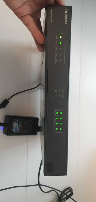 Router Switch TP-Link TD-W8970 SF1016D Huawei AR201 Bucuresti Sectorul 2 • OLX.ro