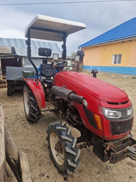 Vând tractor 4x4, XT 224,25CP,plug,freza(noua) și remorca Slobozia • OLX.ro