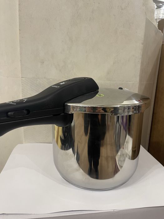 Тенджера под налягане WMF 6,5л гр. Пловдив Коматевски възел • OLX.bg