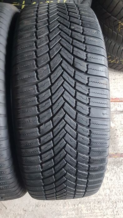 Anvelope 215/60/17 Bridgestone Allseason 215 60 R17 Iasi • OLX.ro