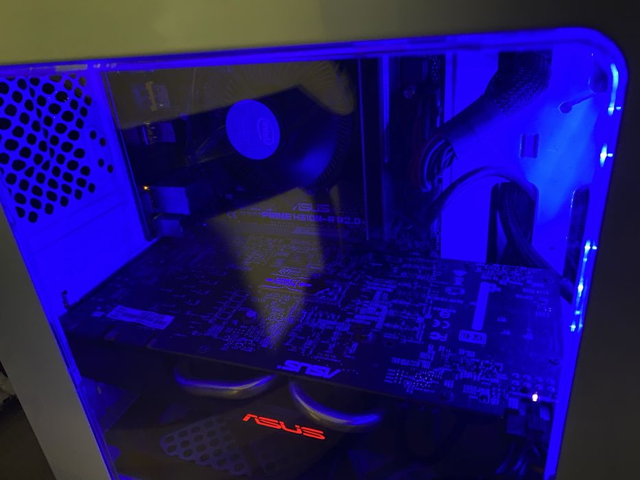 Vand Pc gaming cu monitor 100hz Targoviste • OLX.ro