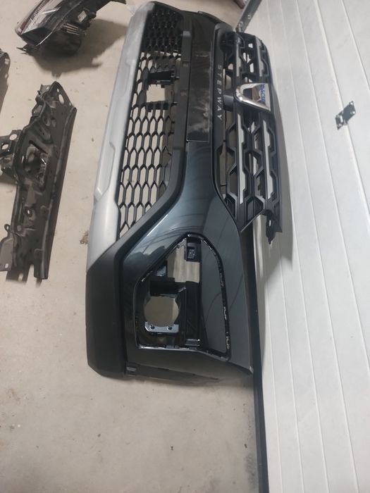 Bara fata, far dreapta, traversa, trager Sandero stepway 2021-2022 Bascov • OLX.ro