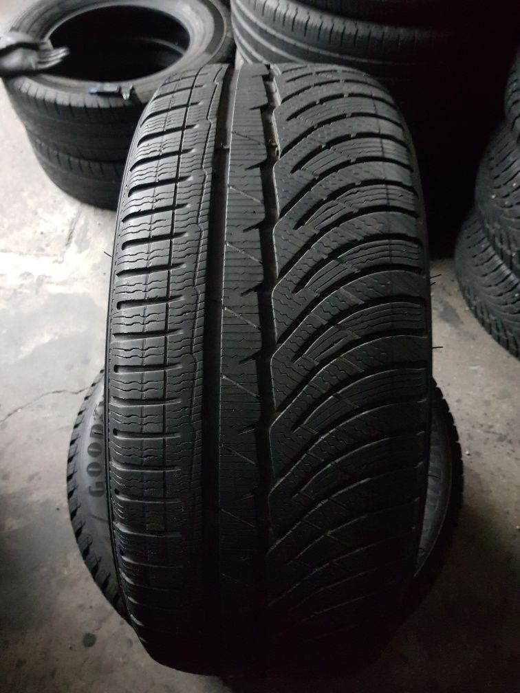 Michelin 225/45 R18 95V M+S iarnă Timisoara • OLX.ro