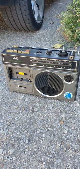 Радиокасетофон JVC за части гр. Търговище Вароша • OLX.bg