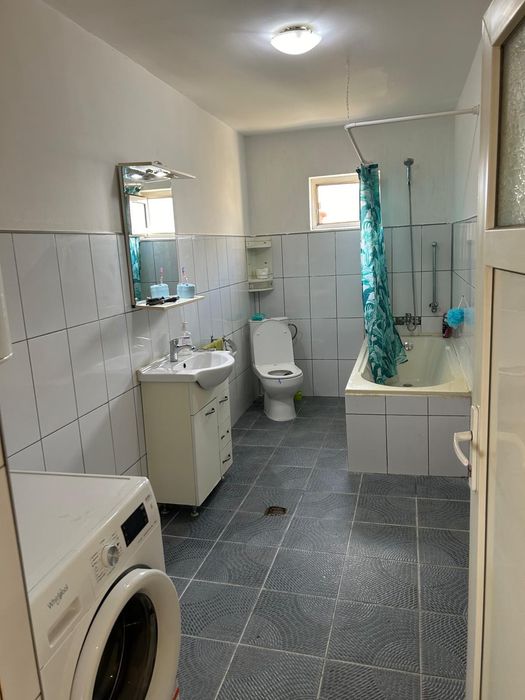 Casa de vanzare in Varasti Varasti • OLX.ro