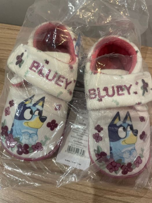 Детски пантофи BLUEY 24 гр. Варна Владислав Варненчик • OLX.bg