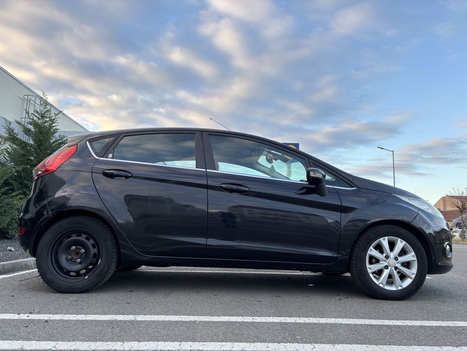 Ford Fiesta Ghia 2009 Timisoara • OLX.ro