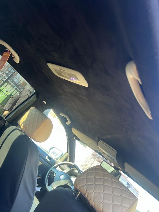 Vând Golf 5 Automat 1.9 Diesel Pascani • OLX.ro