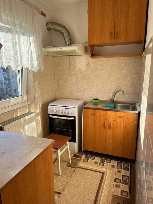 Proprietar vand ap. 1 camera langa complex studentesc, 30 mp, 4ap/etaj ...
