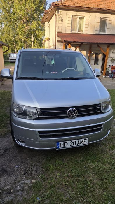 Vw t5 2.0 caravelle 4x4 8+1 loc. Lupeni • OLX.ro