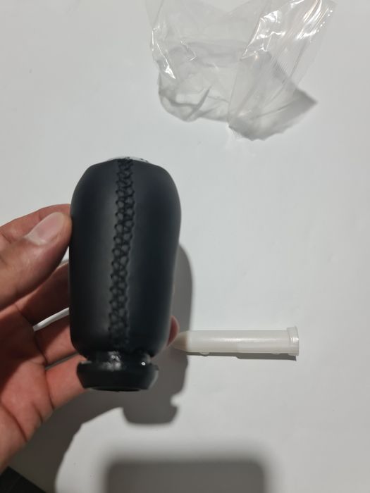 Nuca schimbator logan din piele eco 5 + R cu adaptor inclus Bucuresti ...