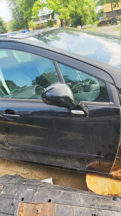 Врата за Пежо 308 хечбек гр. Пловдив Централна гара • OLX.bg