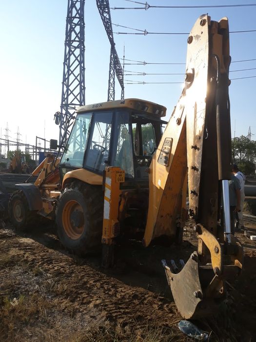 Lucrari Buldo excavator mini excavator ,sapaturi,debarasari moluz,rada ...