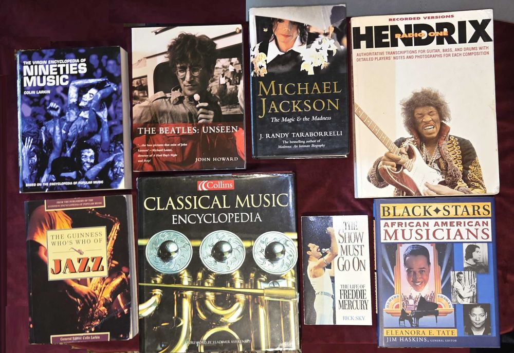 Музикални книги - Майкъл Джексън, Хендрикс, Бийтълс, Куийн [8 книги] гр ...