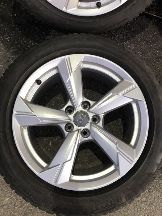 Jante originale Audi A6 (C8), A4, Q5, Q3- 18 inch Pitesti • OLX.ro
