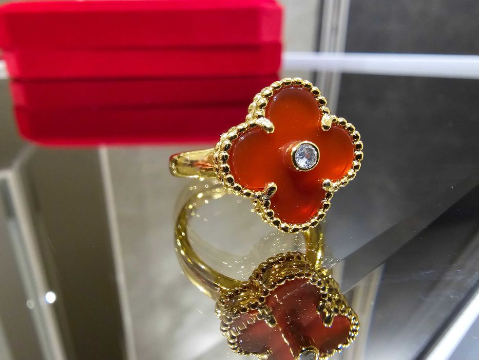 Van Cleef & Arpels VCA Gold Red Diamond Alhambra Дамски Пръстен гр ...