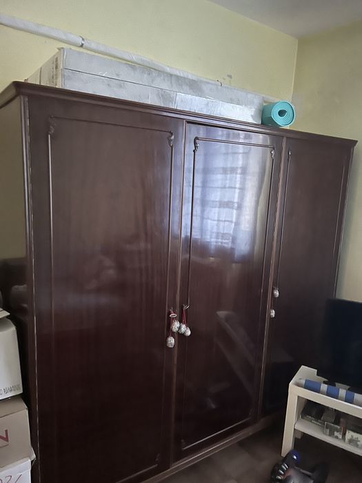 Donez mobila veche Bucuresti Sectorul 3 • OLX.ro