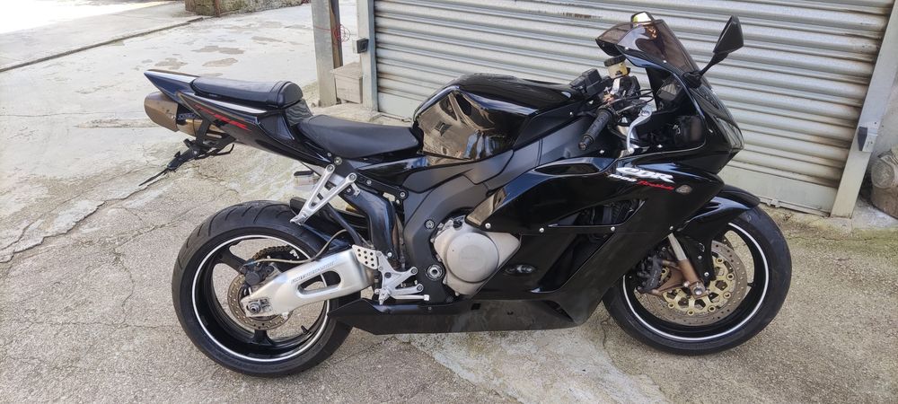 Honda Cbr 1000 2004 Reghin • OLX.ro