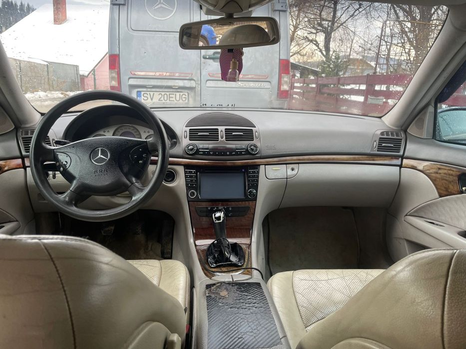 Mercedes e220 w211 Gura Humorului • OLX.ro