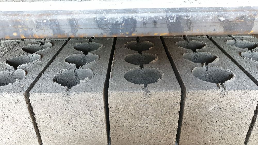 Шлакоблок, тумбы, козырьки: 105 тг. - Шлакоблоки Шымкент на Olx