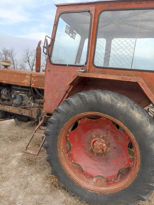 Vând tractor U650 Olcea • OLX.ro